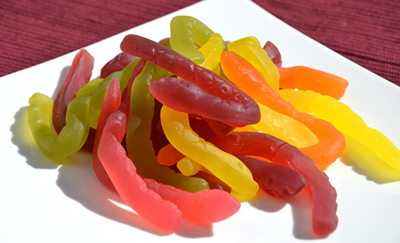 Review: Gummy snakes from Australia - NEAROF