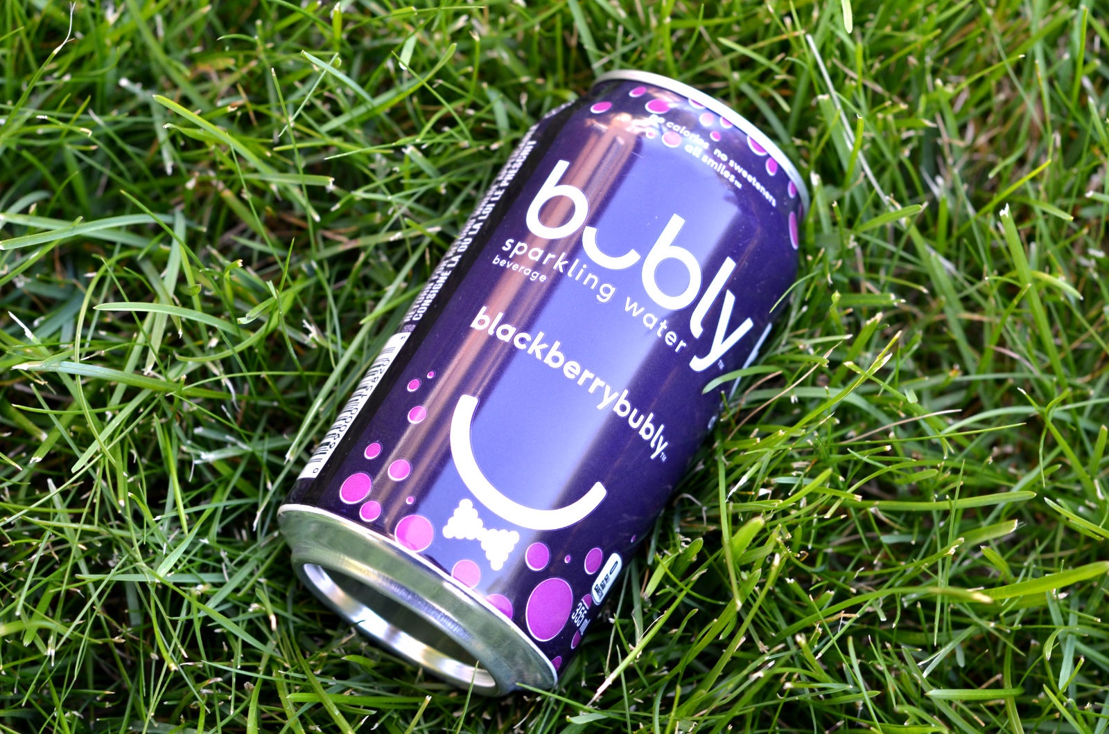 Review: Blackberry Bubly sparkling water - NEAROF