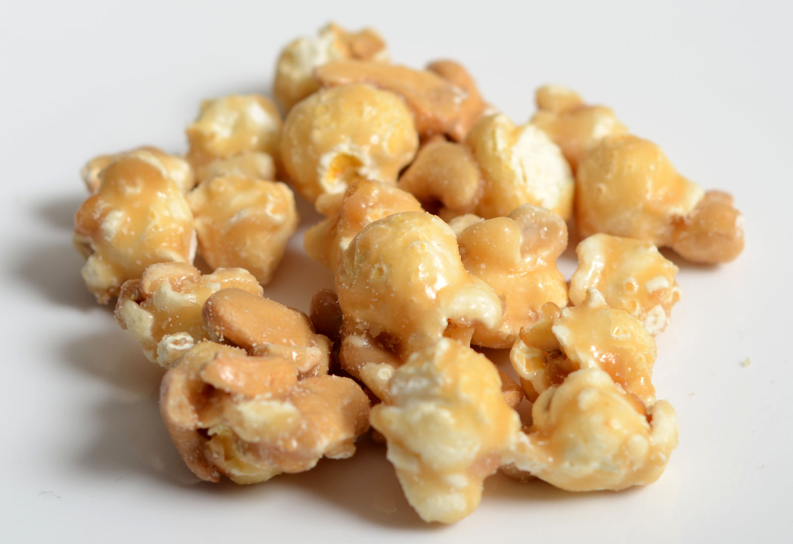 Review: Poppycock Cashew Lovers - NEAROF